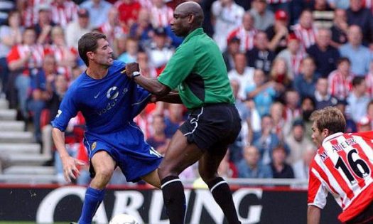 Martin O'Neill mocks Roy Keane for behaviour towards referees