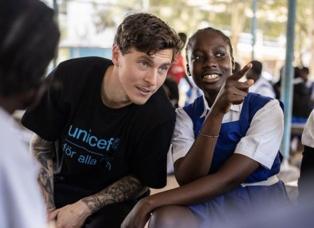 (Photo) Victor Lindelof visits The Gambia with wife for charity work