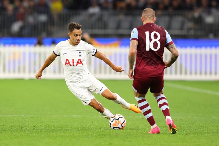 Manchester United consider Sergio Regulion with Curcuella move in doubt