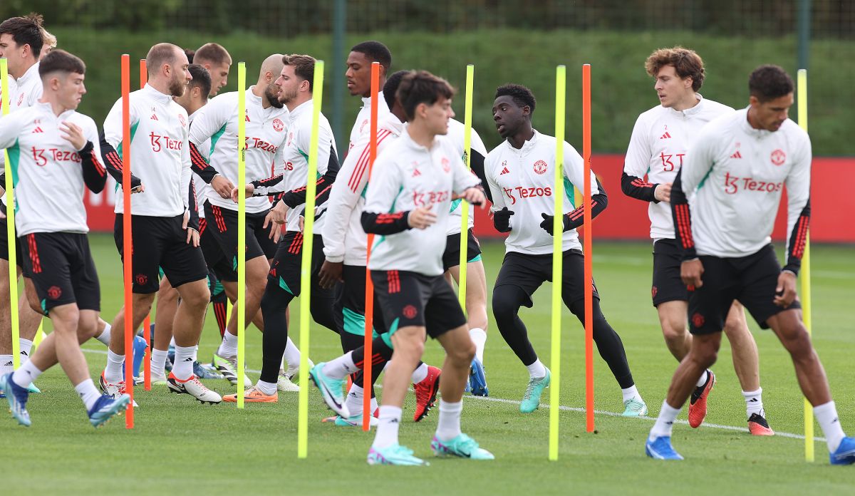 (Photos) Manchester United granted huge fitness boosts as three players ...