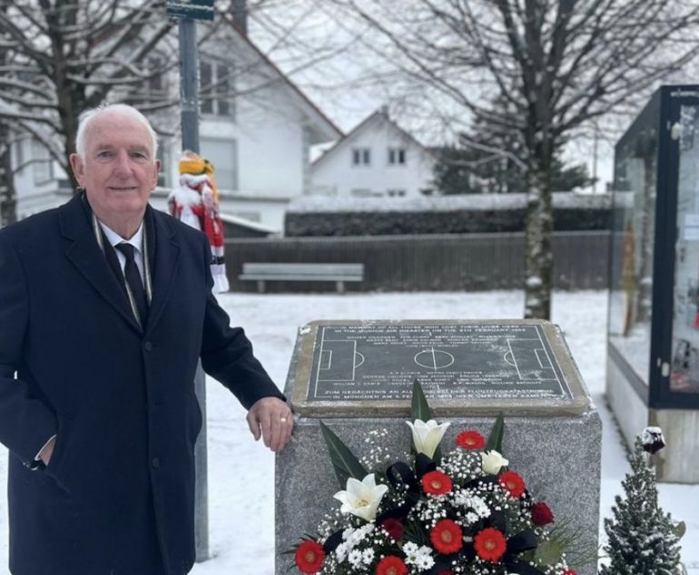 Man Utd legend Alex Stepney attends Franz Beckenbauer's memorial