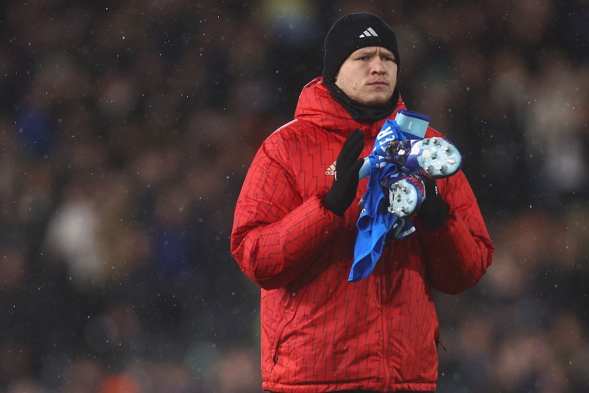 Mark Schwarzer urges Aaron Ramsdale to join Manchester United