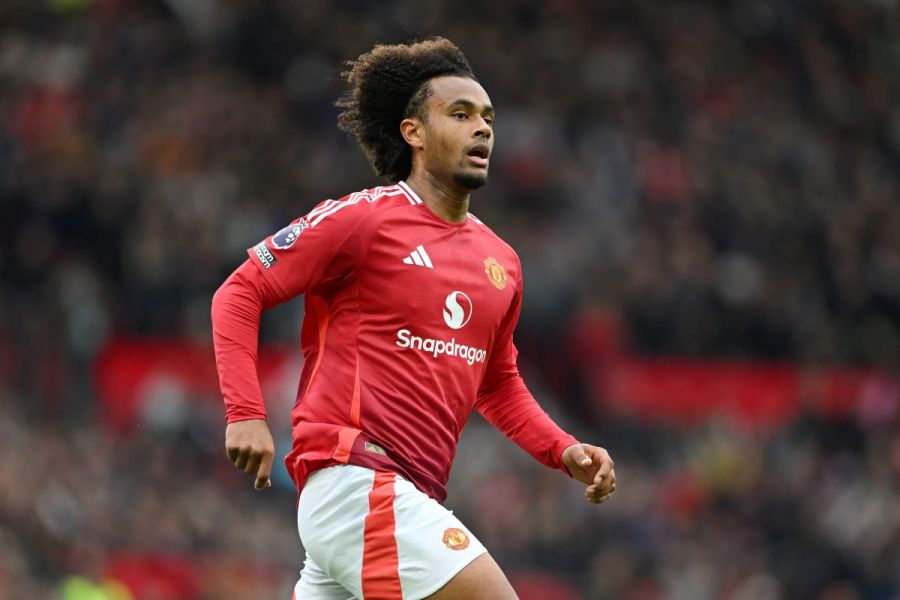 Juventus closing in on Joshua Zirkzee as Man United lower their stance