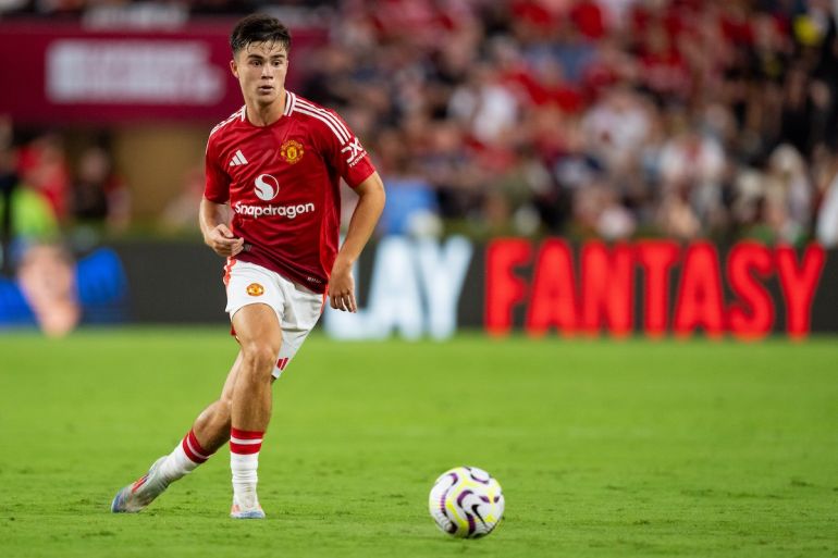 Harry Amass waits for Manchester United opportunity - opinion