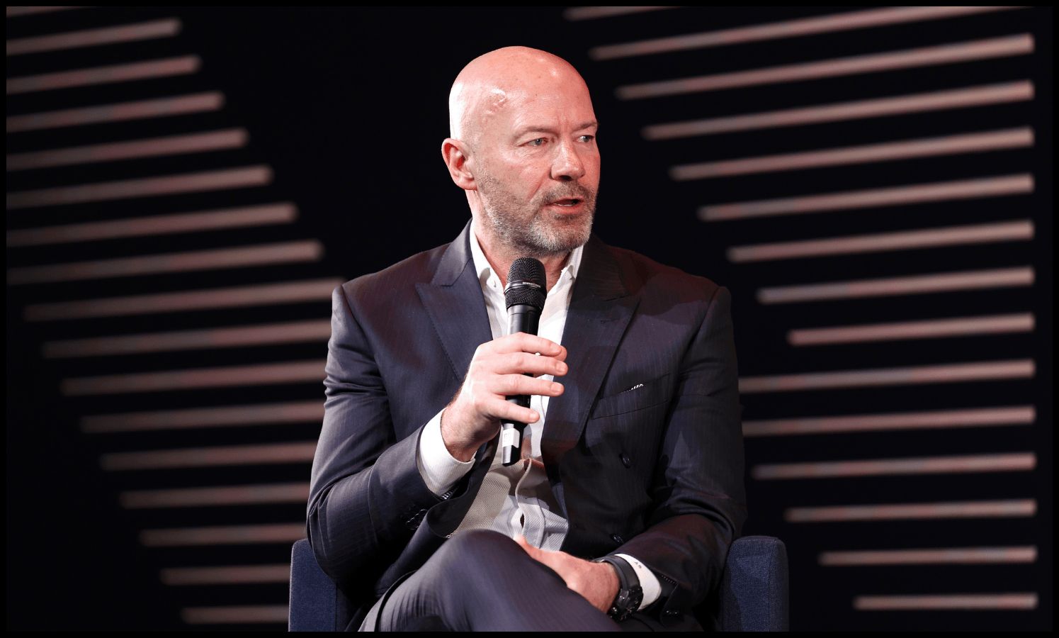 Shearer slams Rashford for Barcelona tardiness