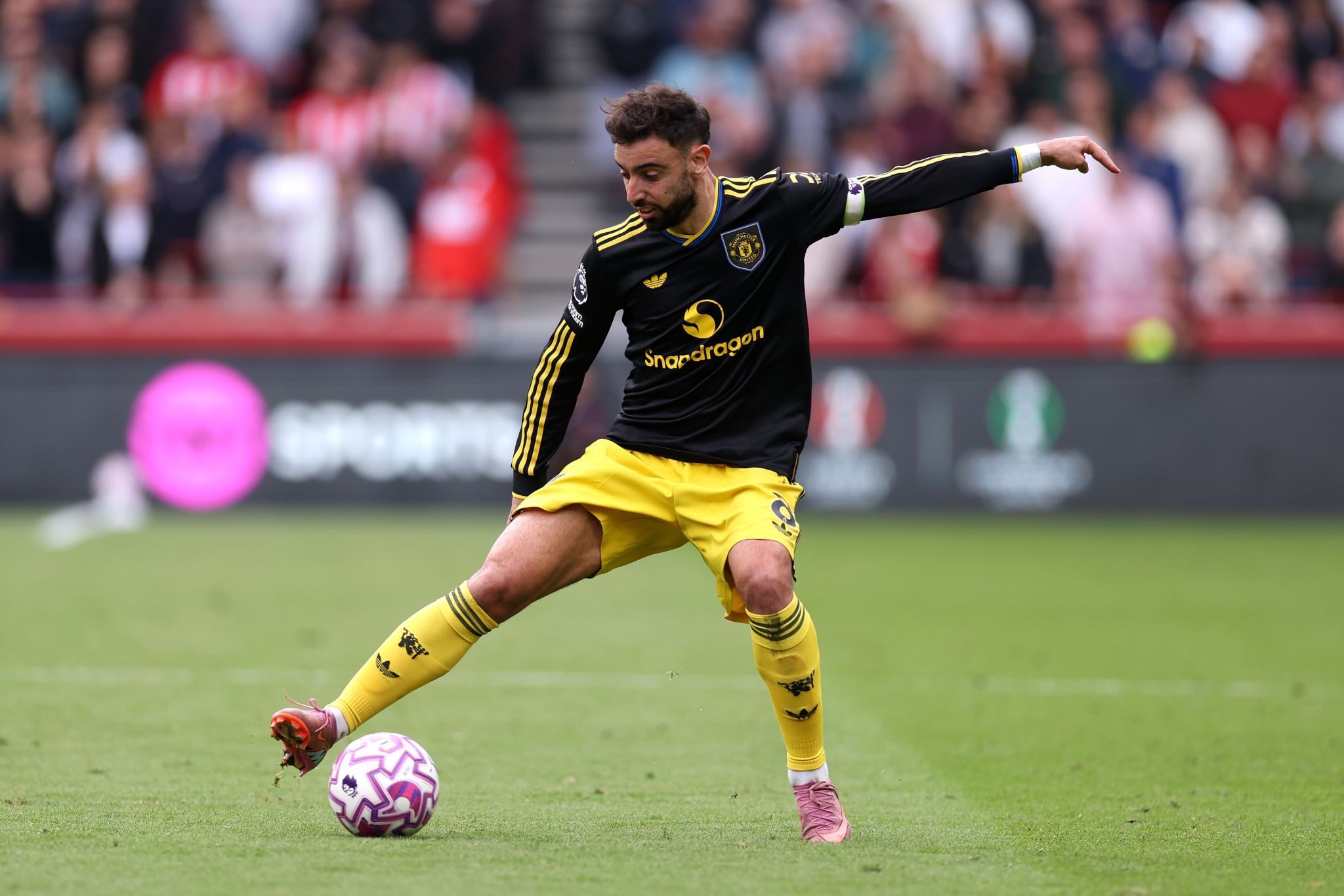 Bruno Fernandes makes decision on Manchester United future