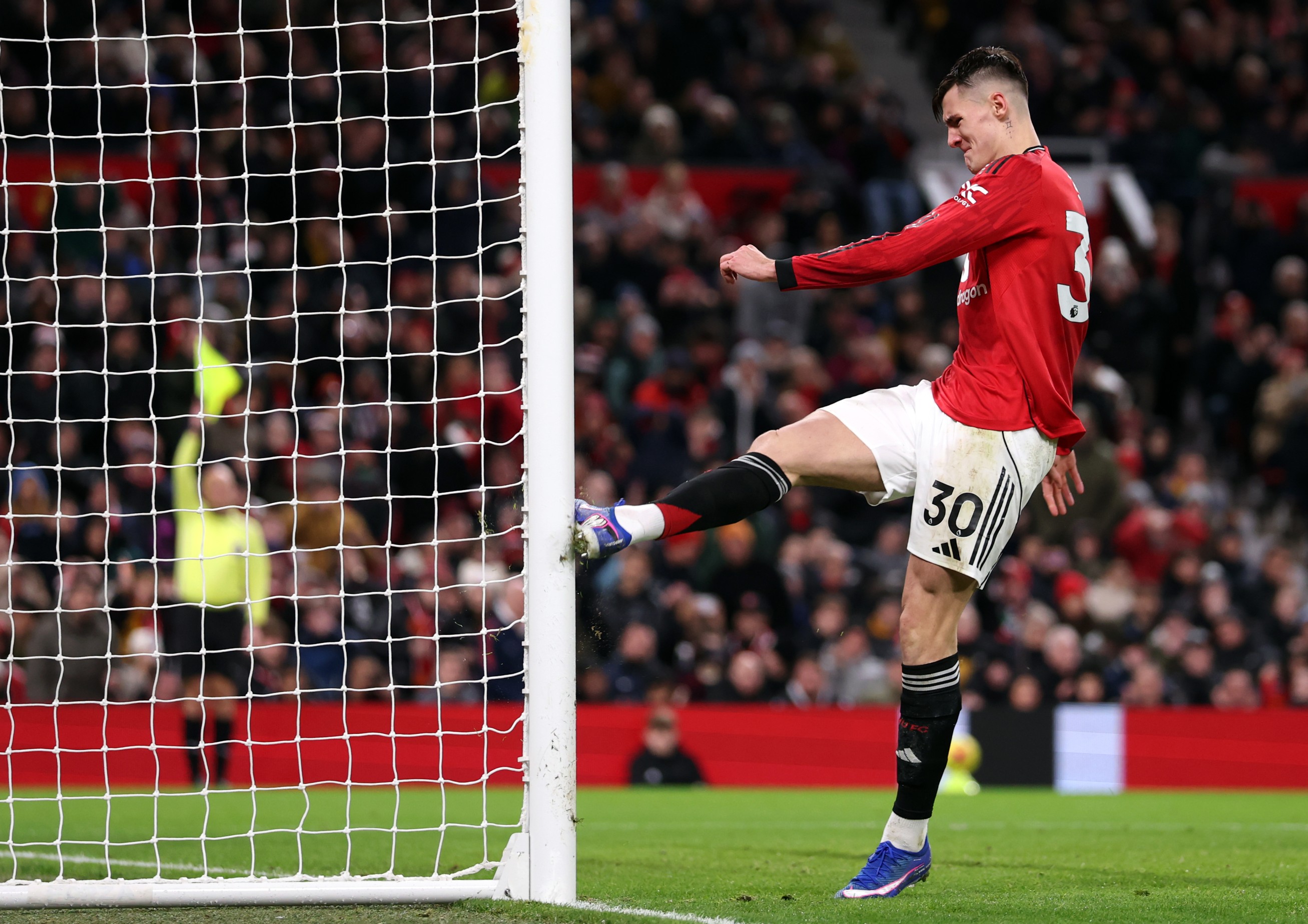 Benjamin Sesko first-half stat exposes key problem for Man United